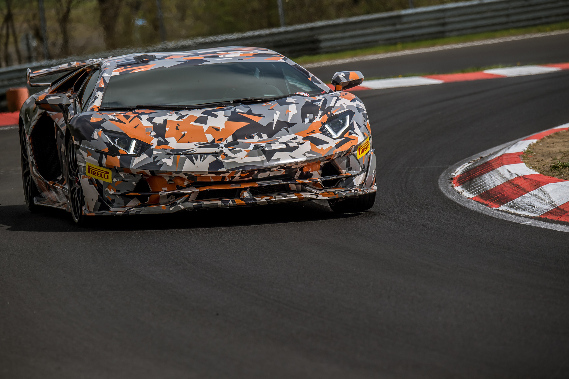 Autofile News New Lamborghini Sets Bar High