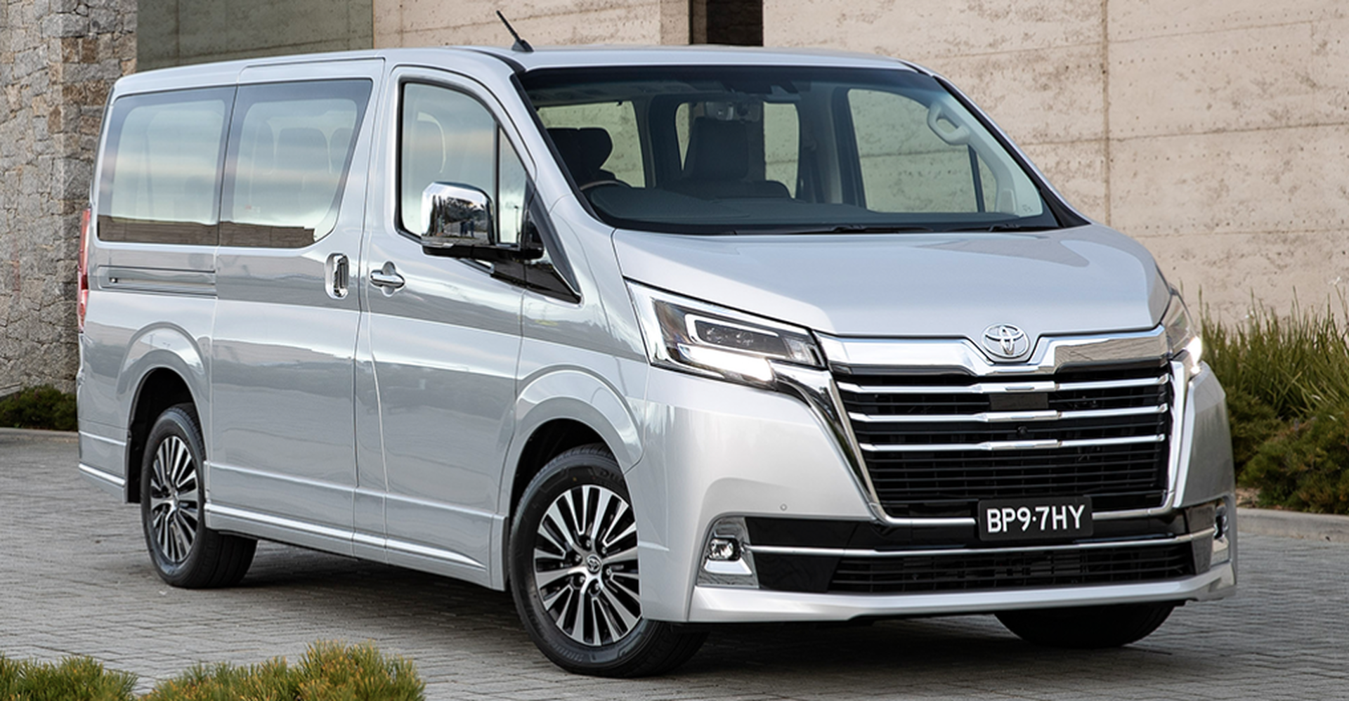 Autofile News Five Stars For Toyota Granvia