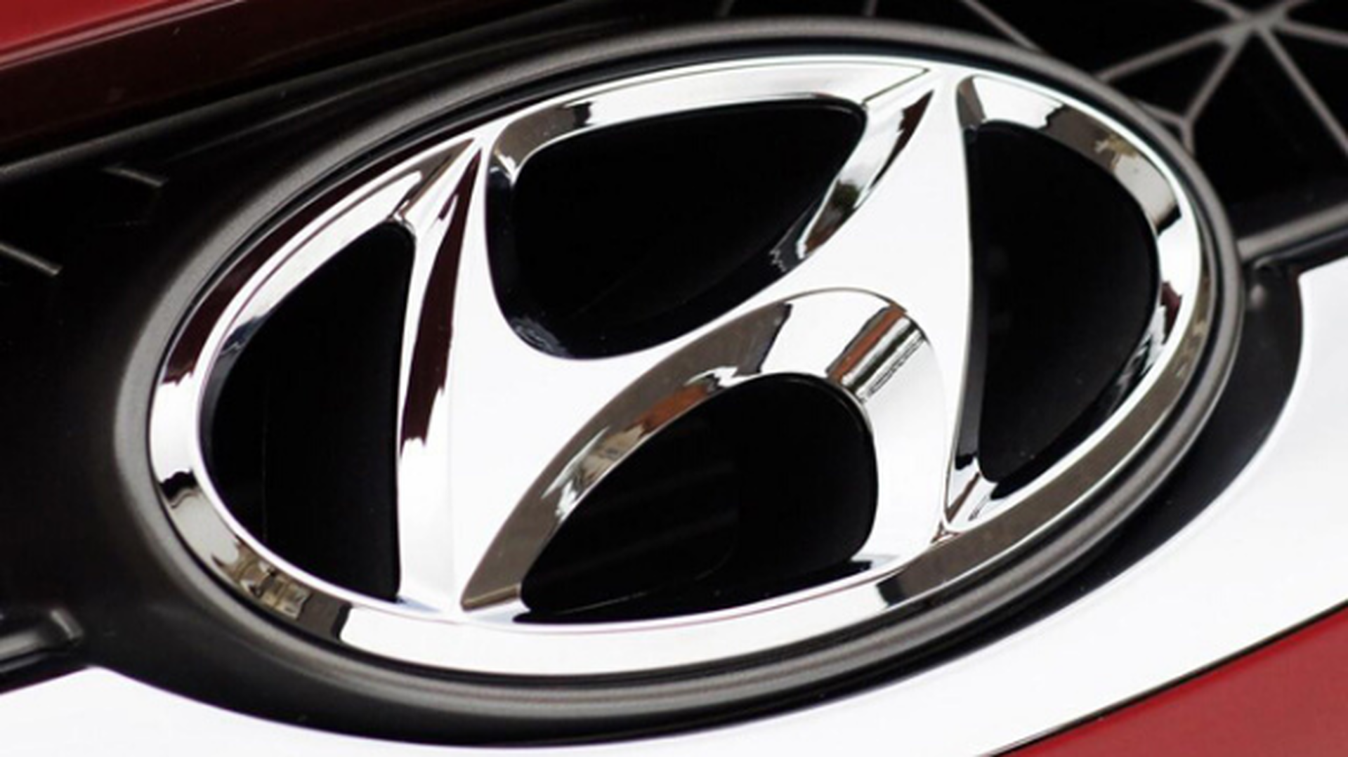 Autofile News Marques Enjoy Mixed Fortunes