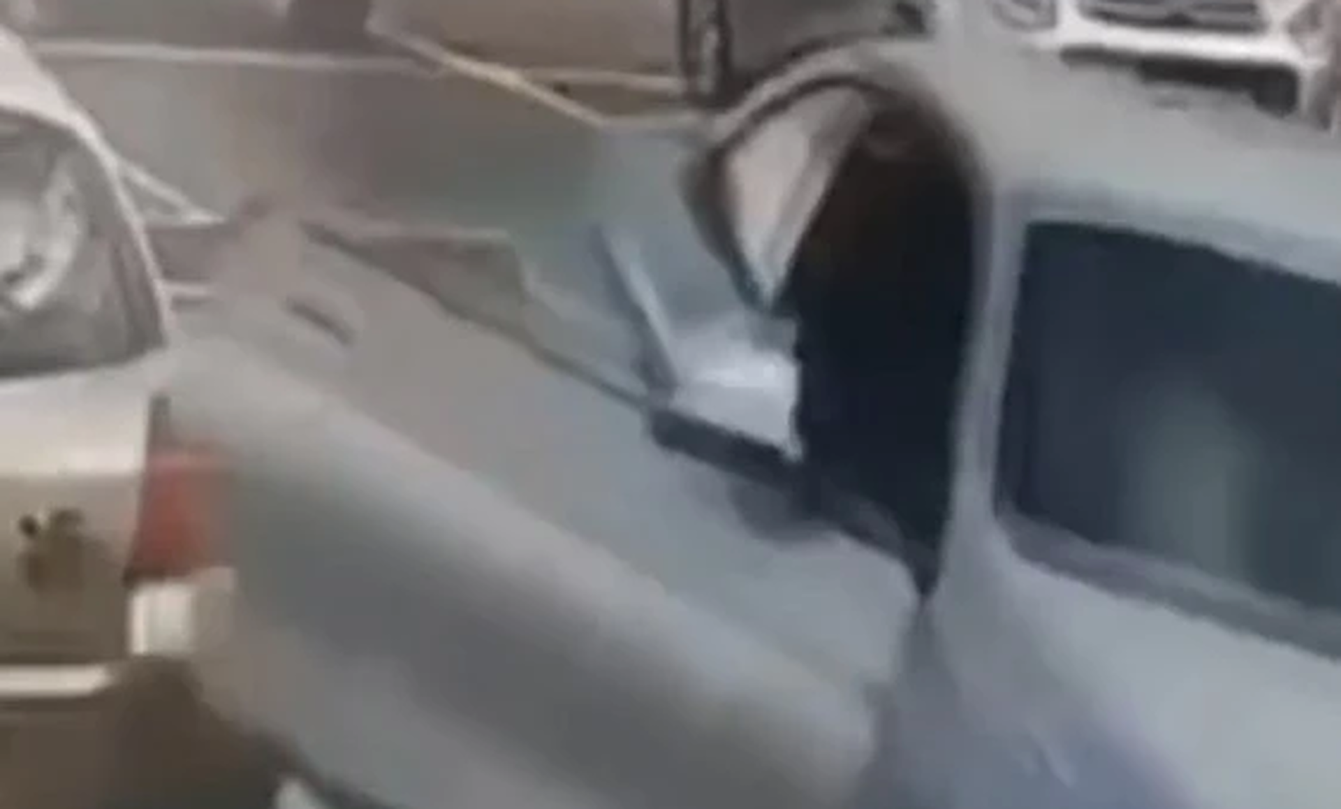 Autofile News Bmw Causes Car Park Chaos