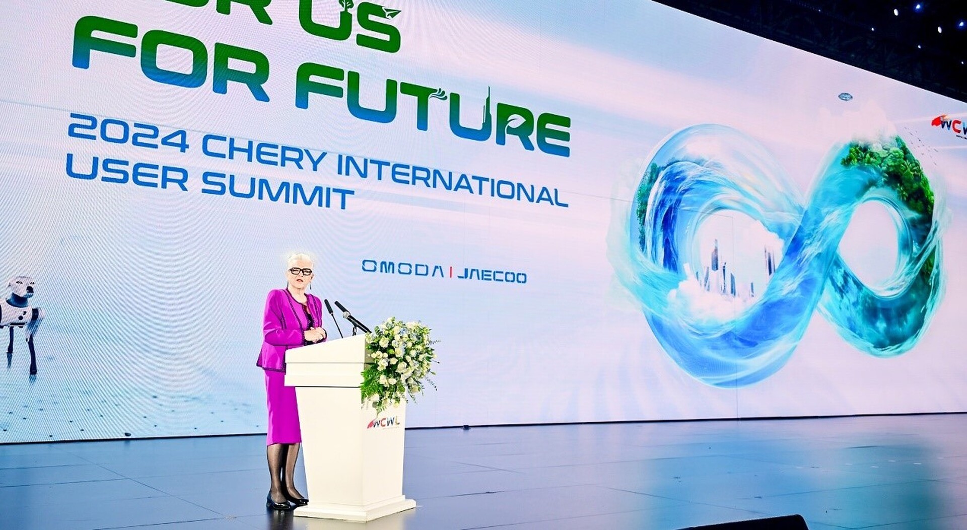 Autofile News Ex Pm Attends China Summit