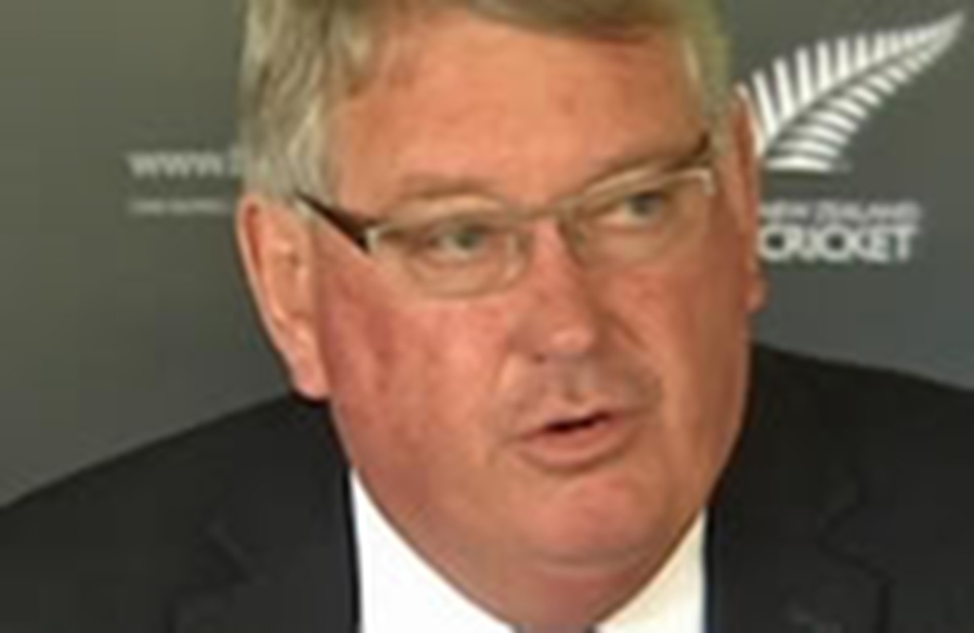 Autofile - News / NZTA chair honoured