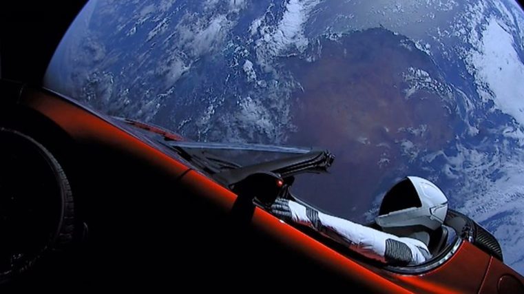 Autofile - News / Into space with Tesla