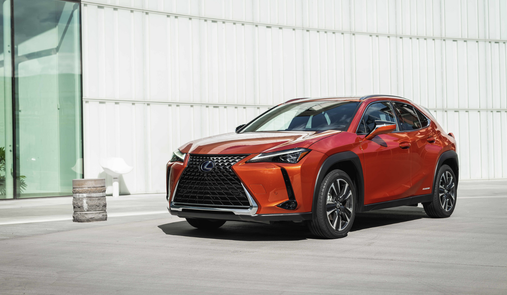 Autofile - News / New Lexus UX unveiled