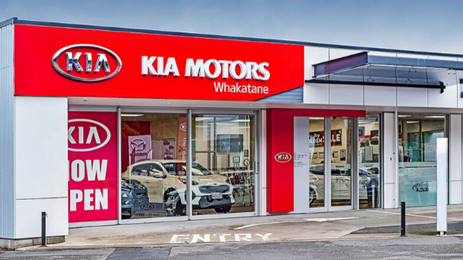 Autofile - News / Nicholson family and Kia join forces in Whakatane