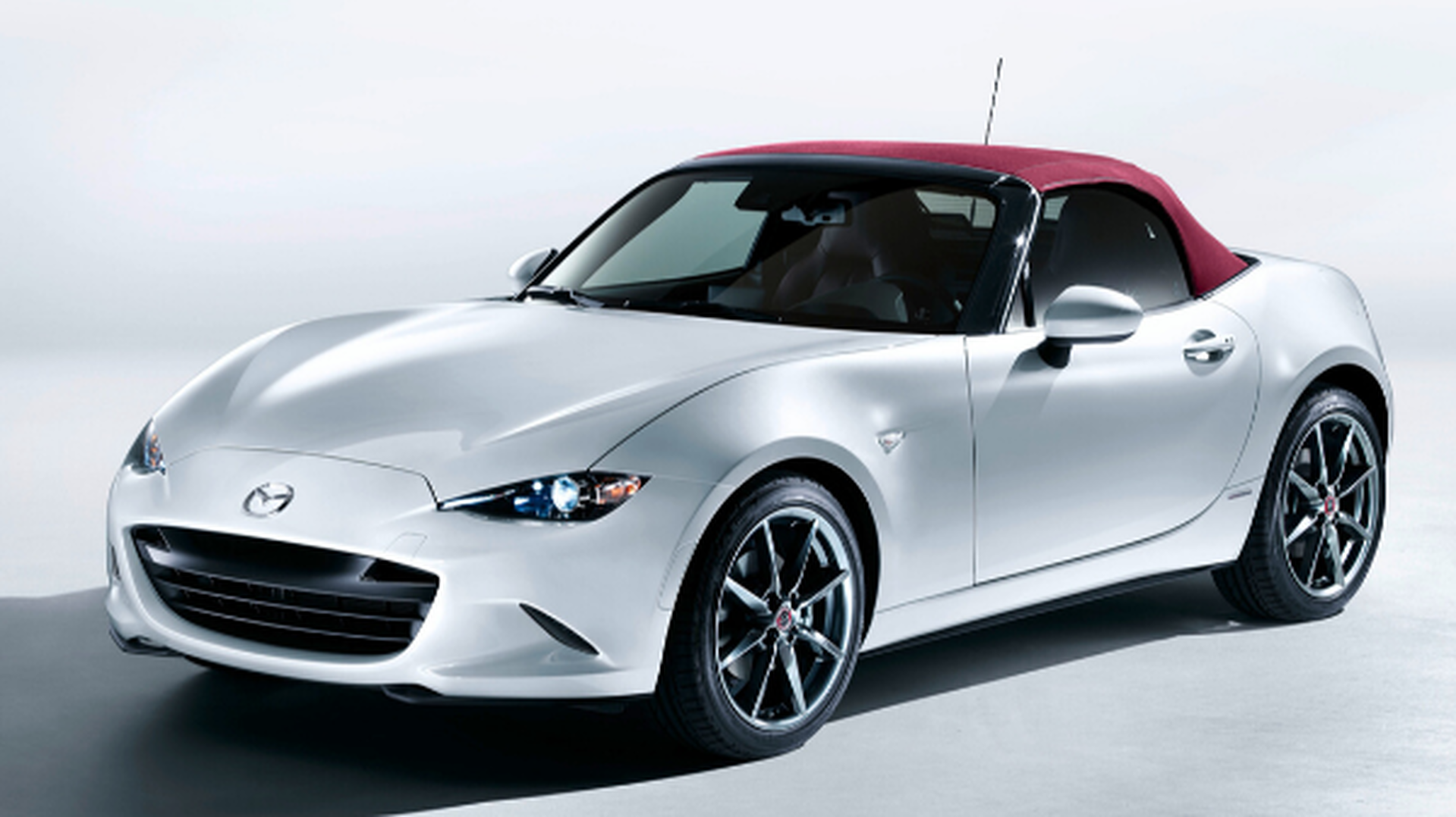 Autofile - News / Mazda NZ’s ton up for anniversary models