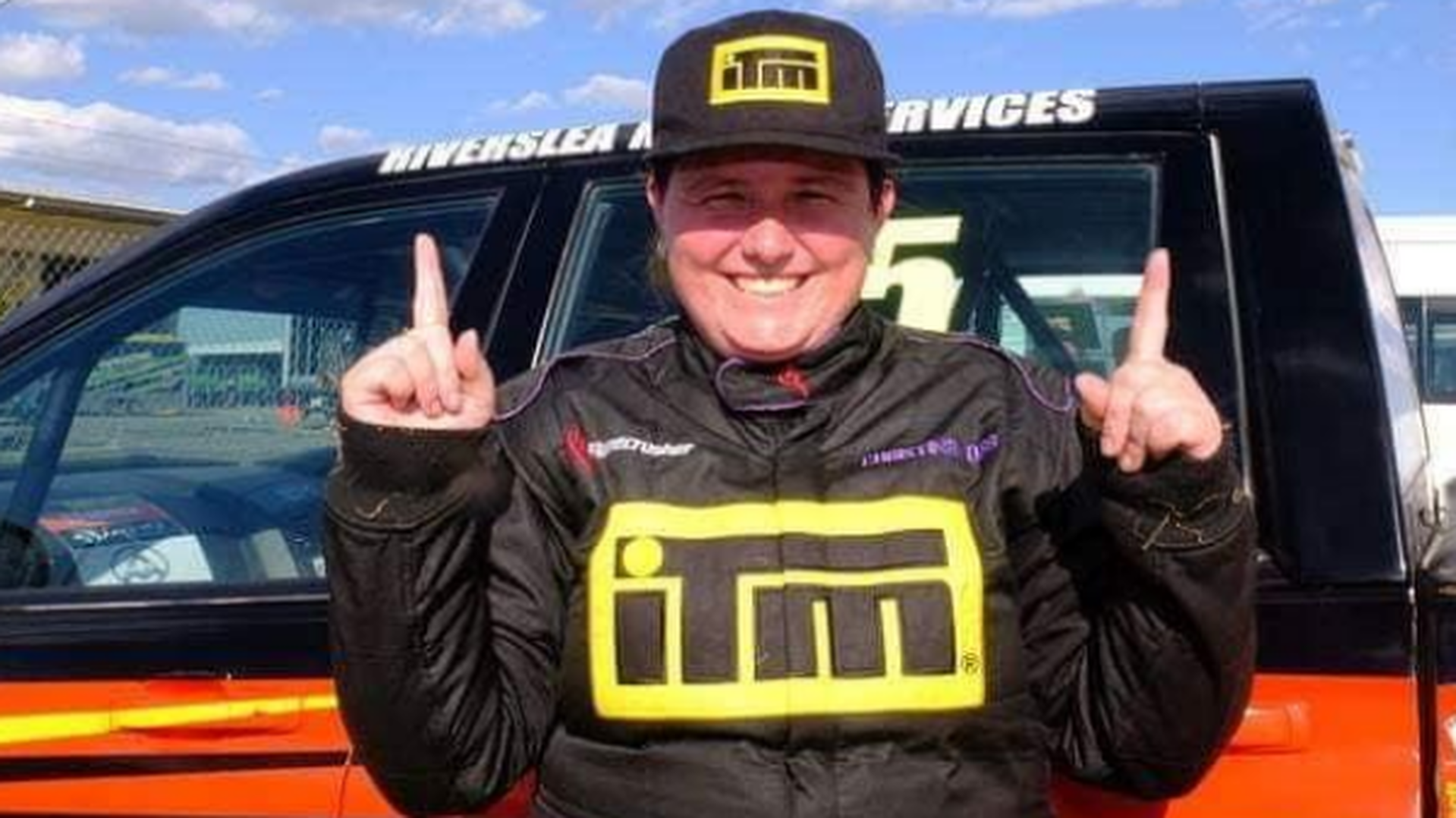 Autofile - News / Top female racer ready to tackle Toyota 86 champs