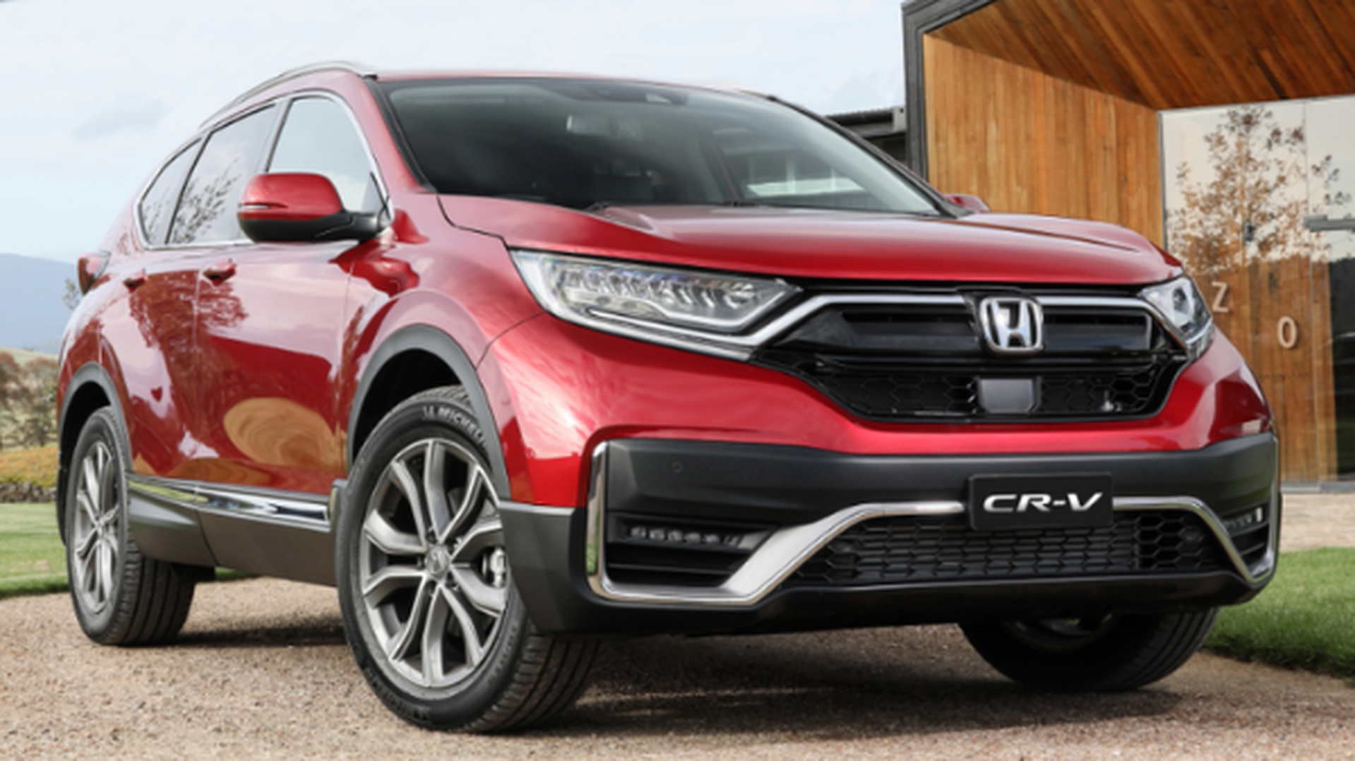 Autofile - News / Revamp for enduring SUV