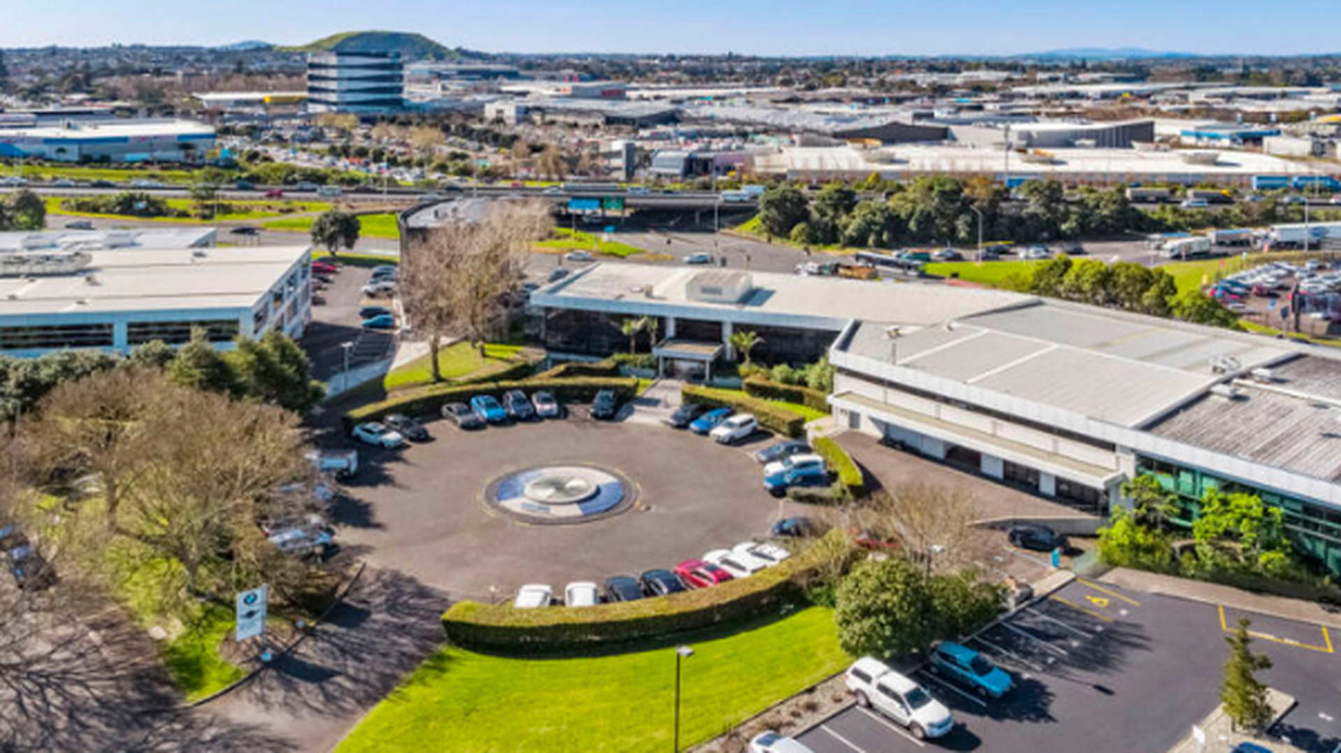 Autofile - News / Car company’s HQ on market