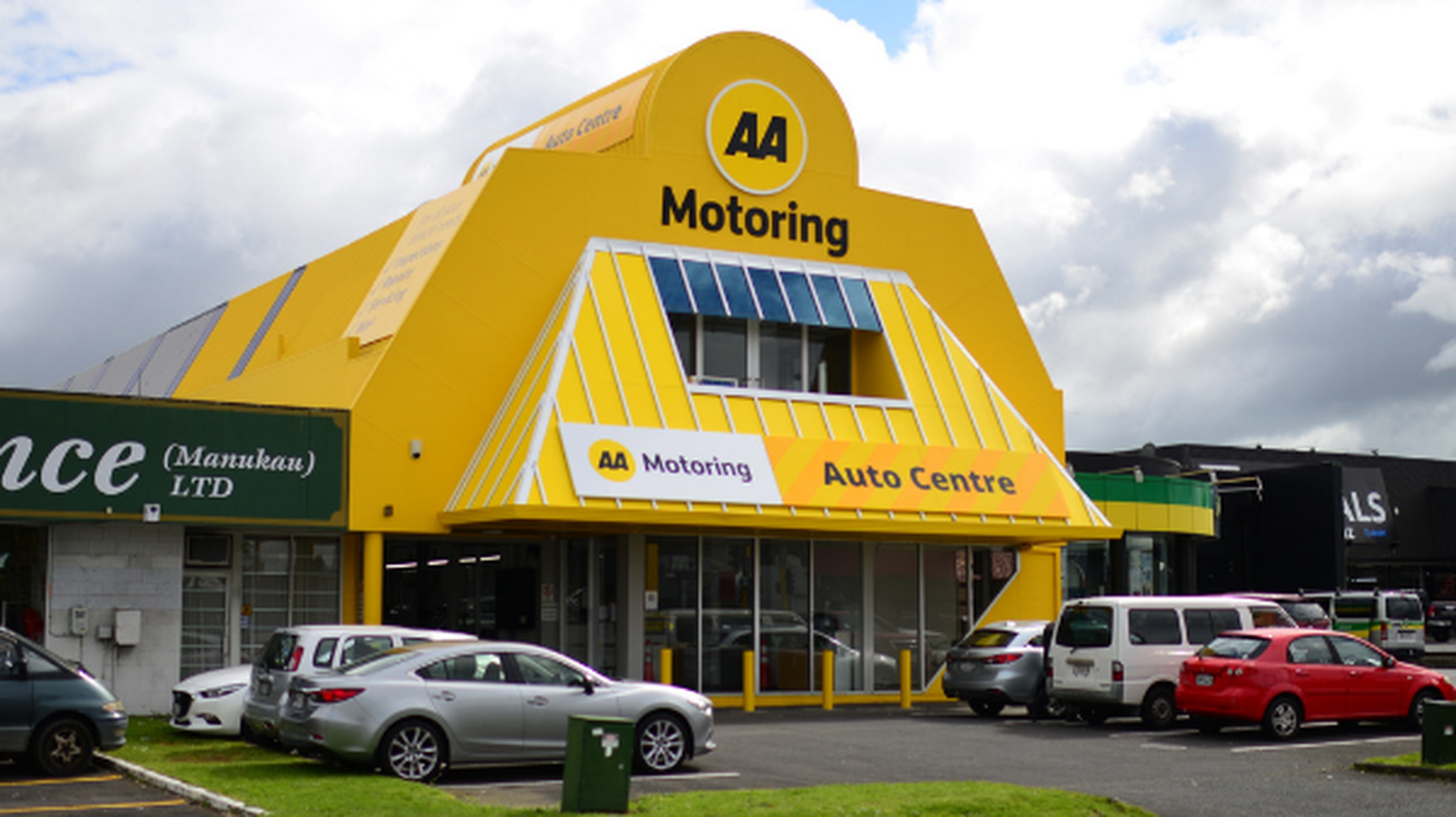 Autofile - News / Auto centre finds new home