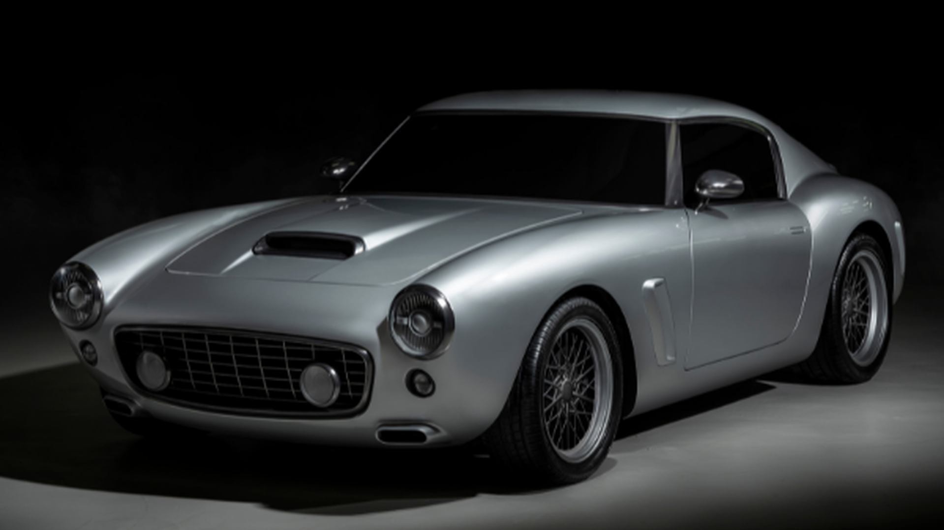 Autofile - News / Classic car given modern edge