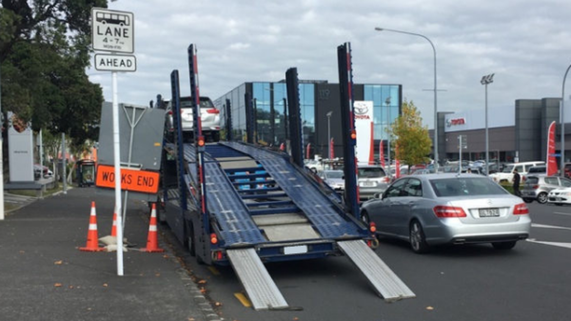 Autofile - News / Deliveries set to get easier for car transporters