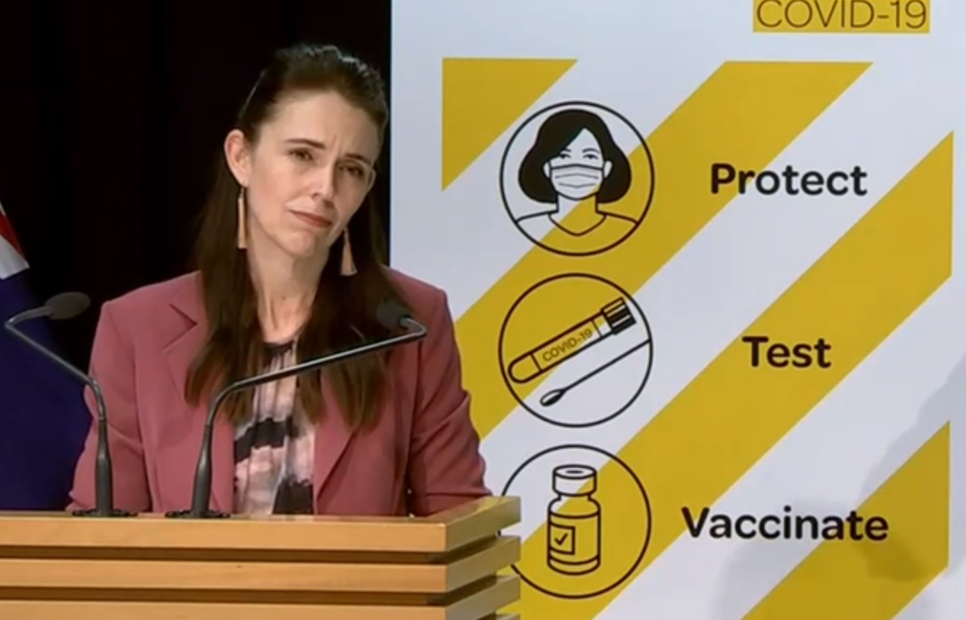 Autofile - News / Auckland lockdown rolls on