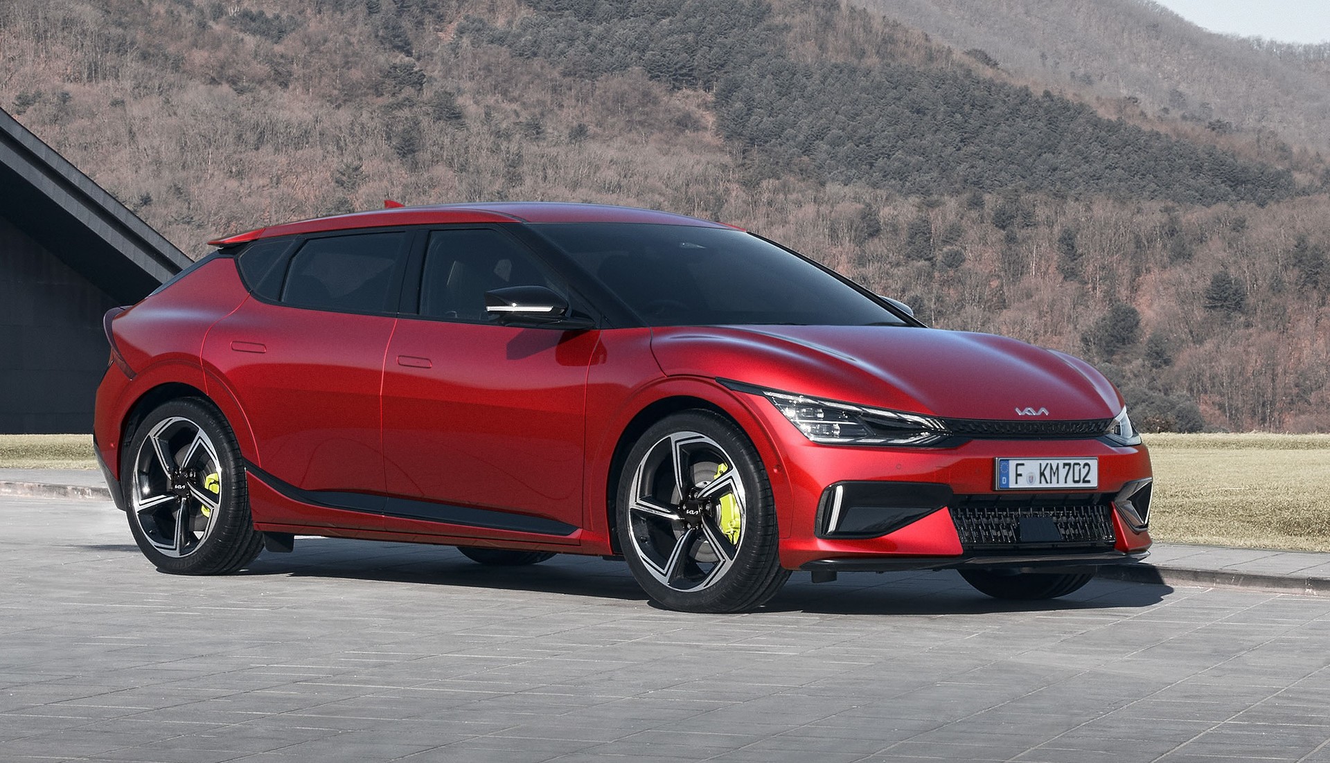 Autofile - News / Electric GT is ‘game-changer’