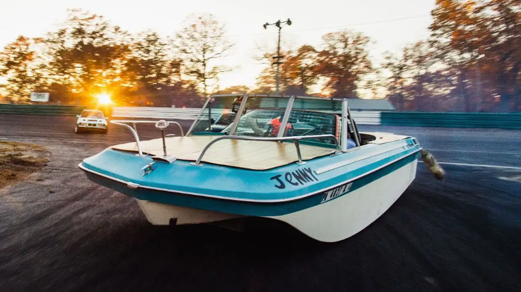 Autofile - News / Wacky drift boat hits track