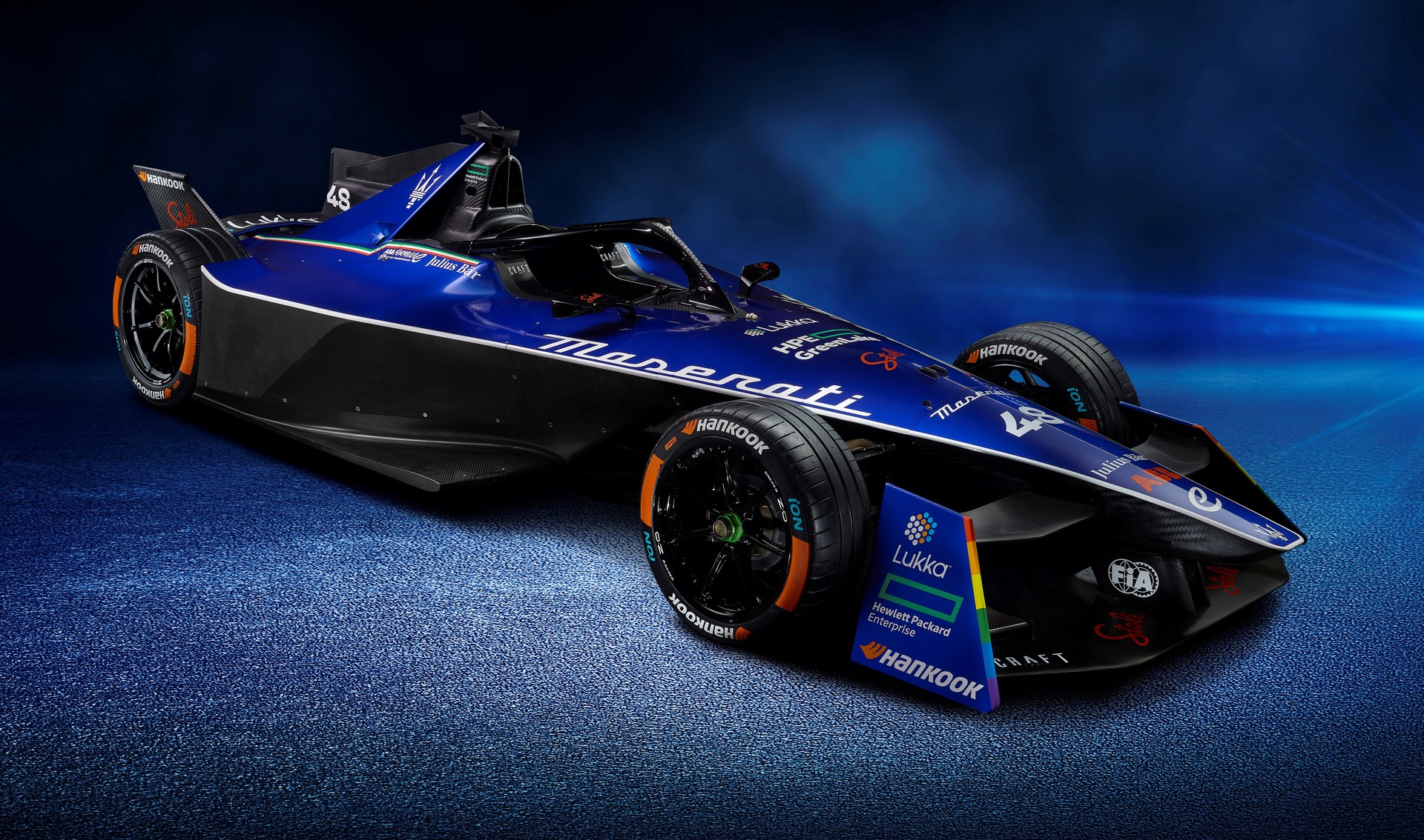 Autofile - News / Marque makes electric history