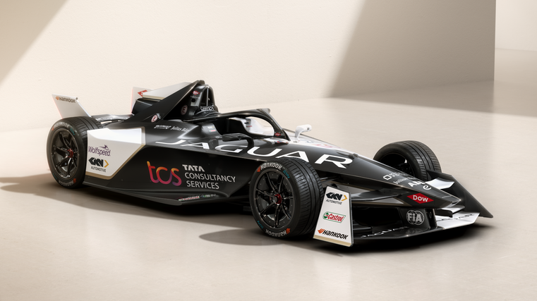 Autofile - News / Jaguar unleashes high-tech car Autofile - News / Jaguar unleashes high-tech car