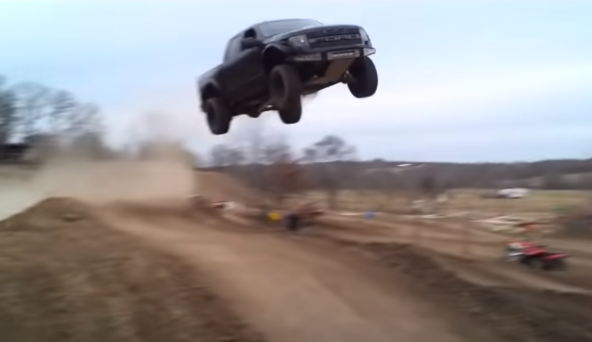 Autofile - News / Daredevil sends Ford flying