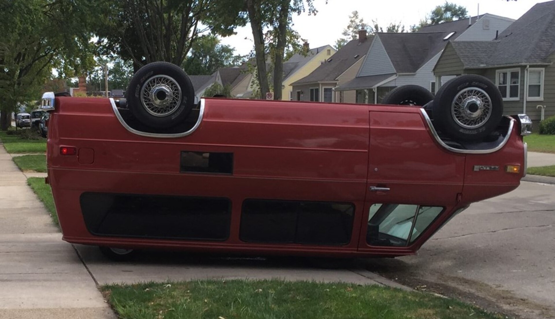 Autofile - News / Special van flips expectations