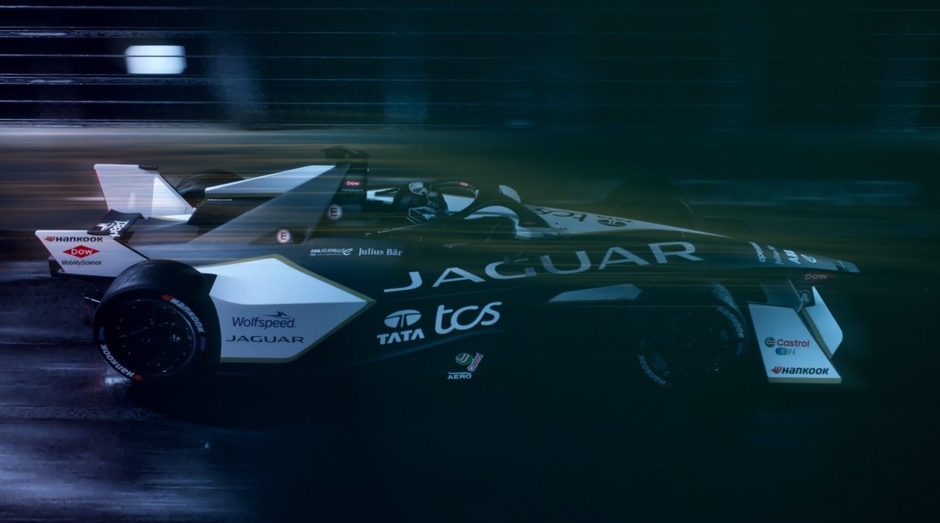 Autofile - News / Jaguar commits to Formula E