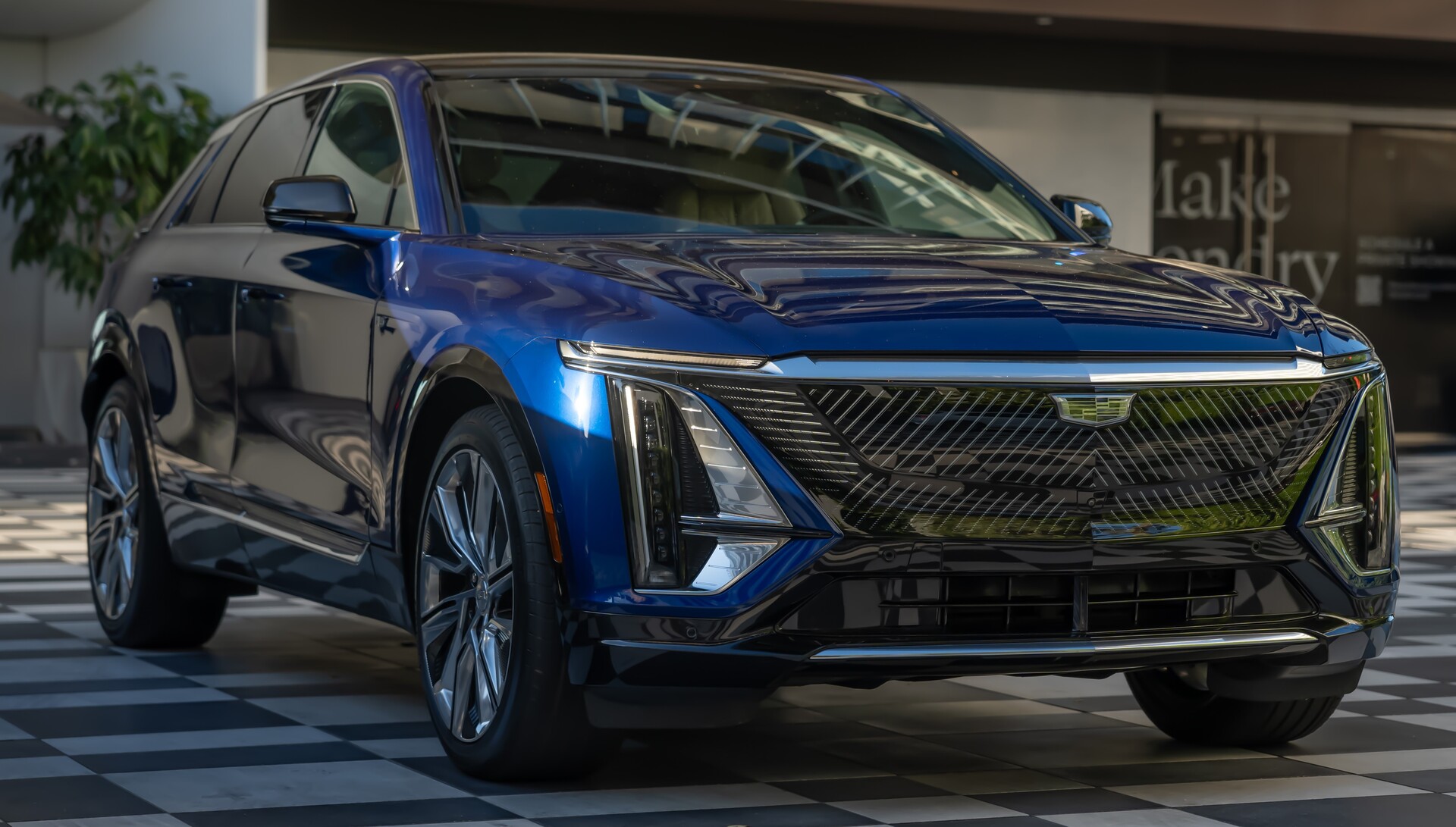 Autofile - News / Cadillac open for orders