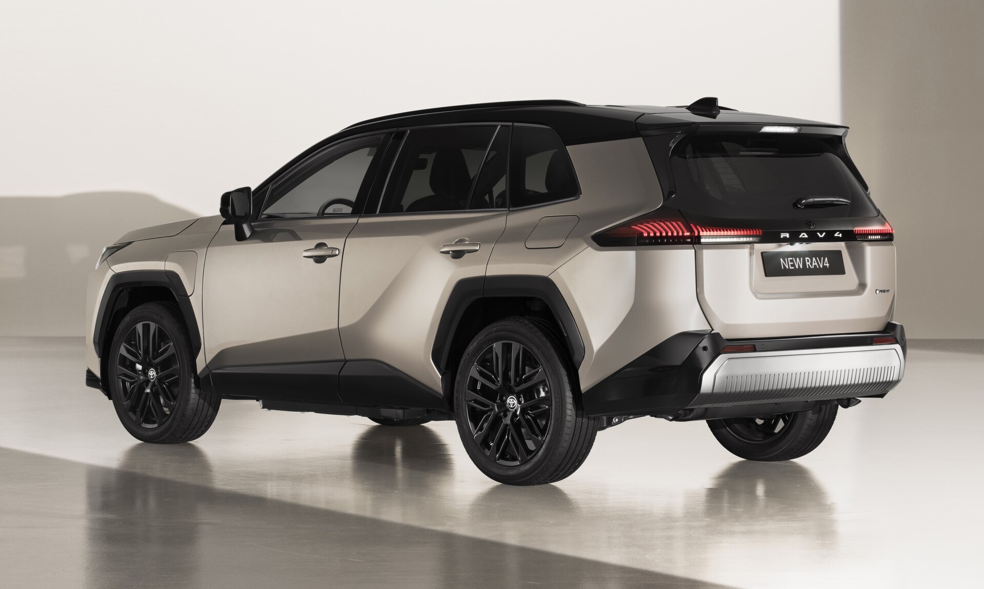 Autofile - News / Revamped RAV4 revealed