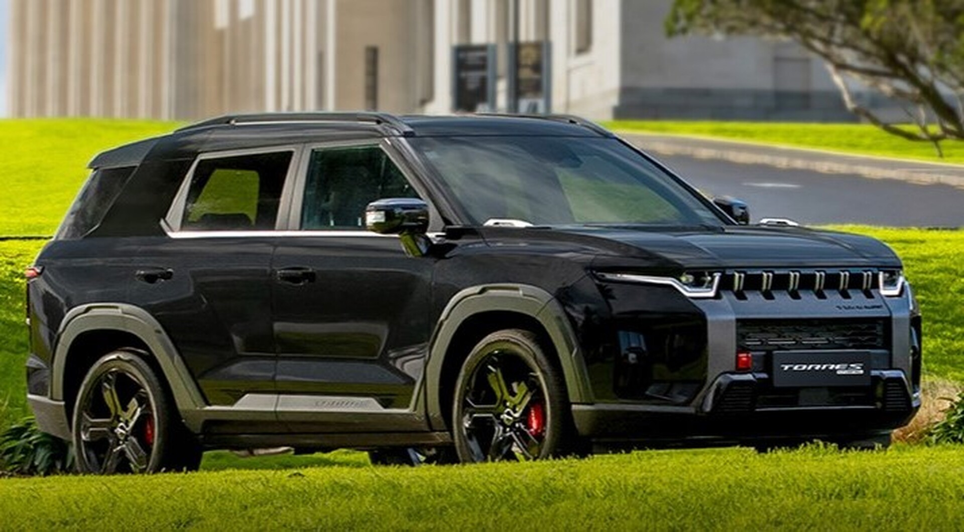 Autofile - News / New hybrid ‘bridges gap’